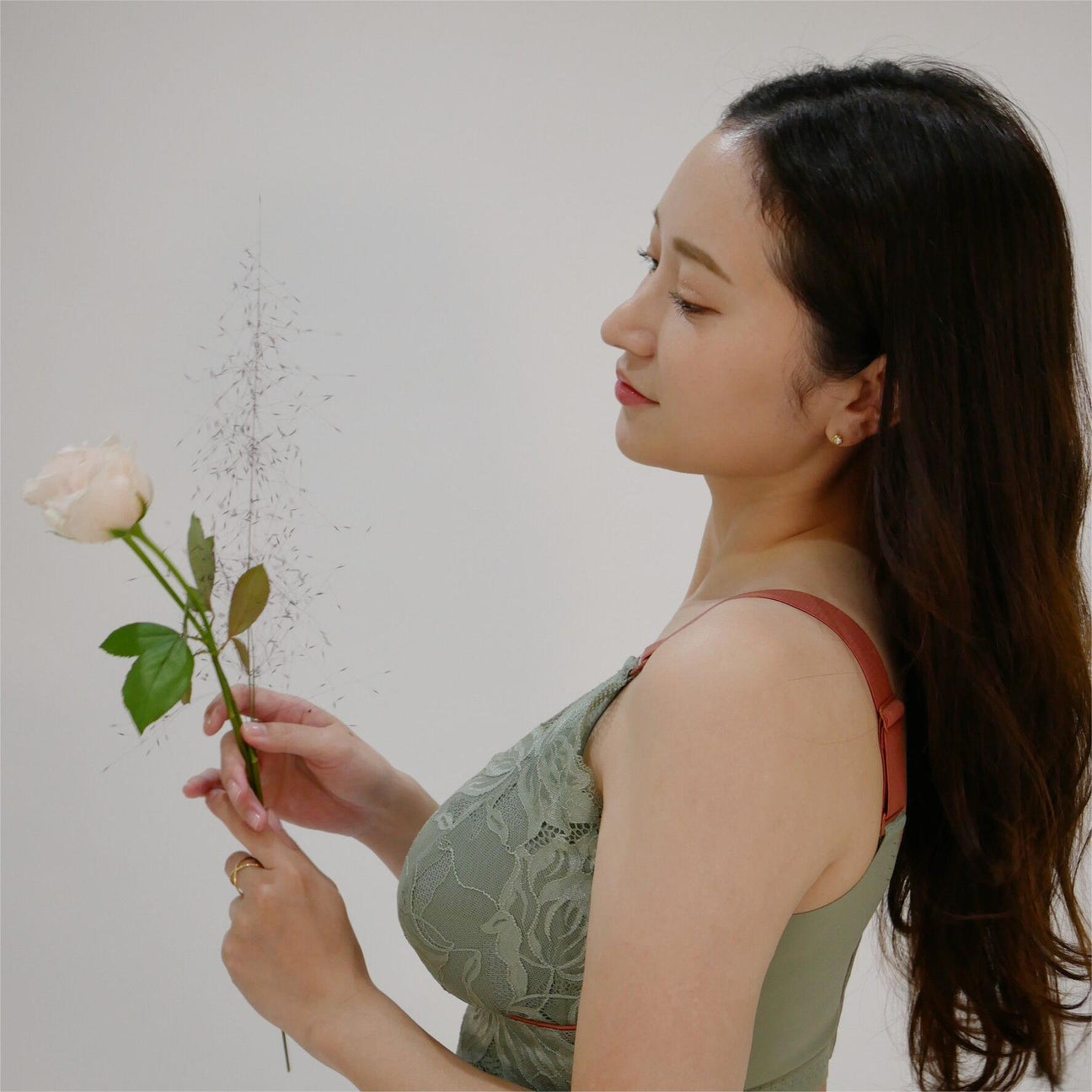 Gカップの真実！重さや見た目、そして巨乳ならではの悩みとは？ – VEIMIA